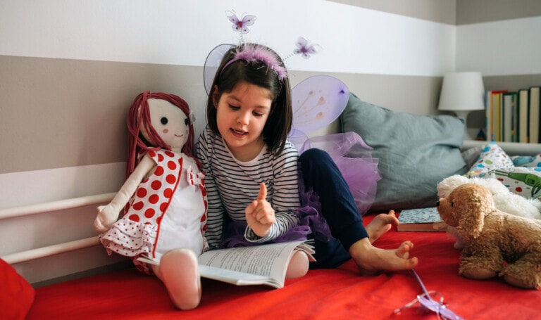 6 Benefits of Pretend Play - Baby Chick