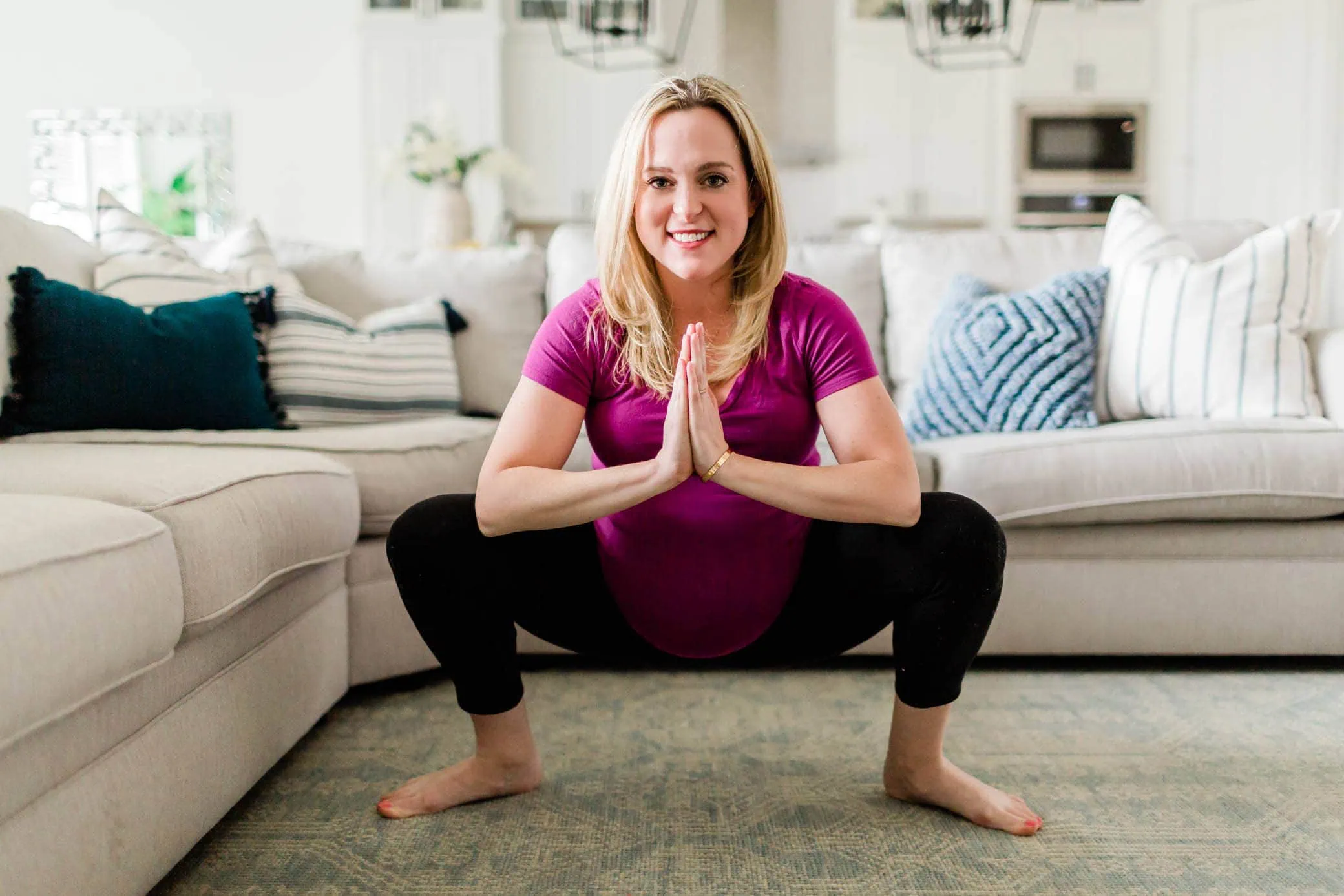 6 Hip-Opening Stretches To Do During Pregnancy - Baby Chick