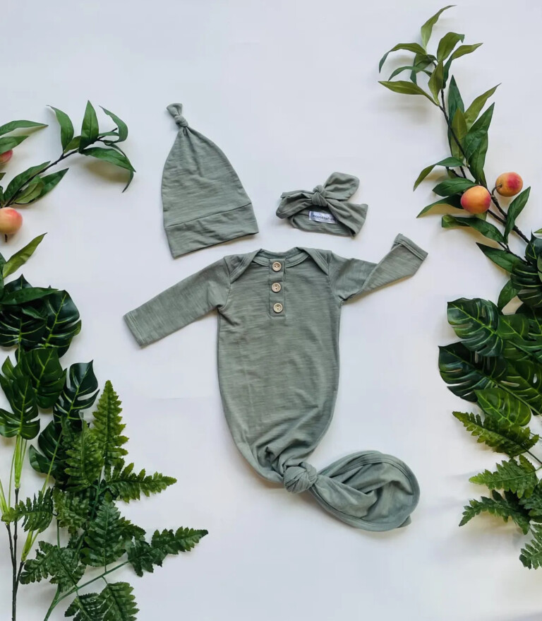47 Adorable Baby Coming Home Outfits for Boys & Girls - Baby Chick