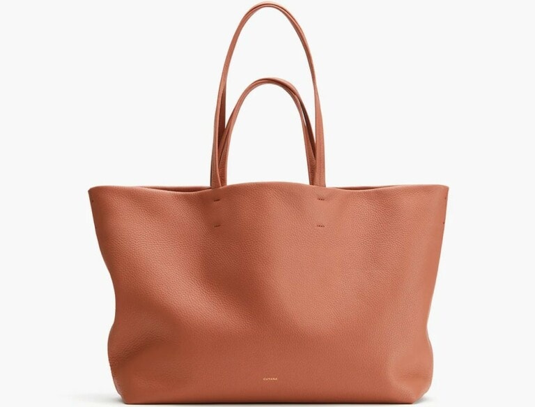 26 Best Purses for Moms - Baby Chick