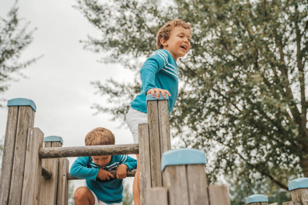 30 Fun Outdoor Games for Kids and Families - Baby Chick