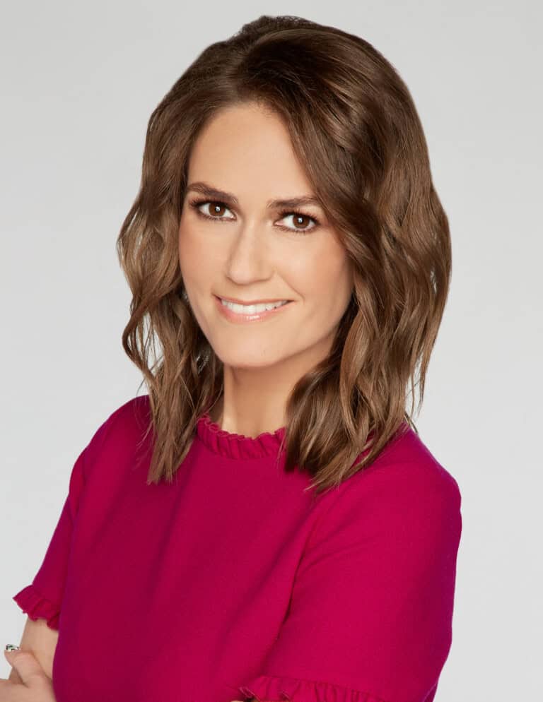 Navigating Pregnancy and New Motherhood in the Spotlight With Jessica ...
